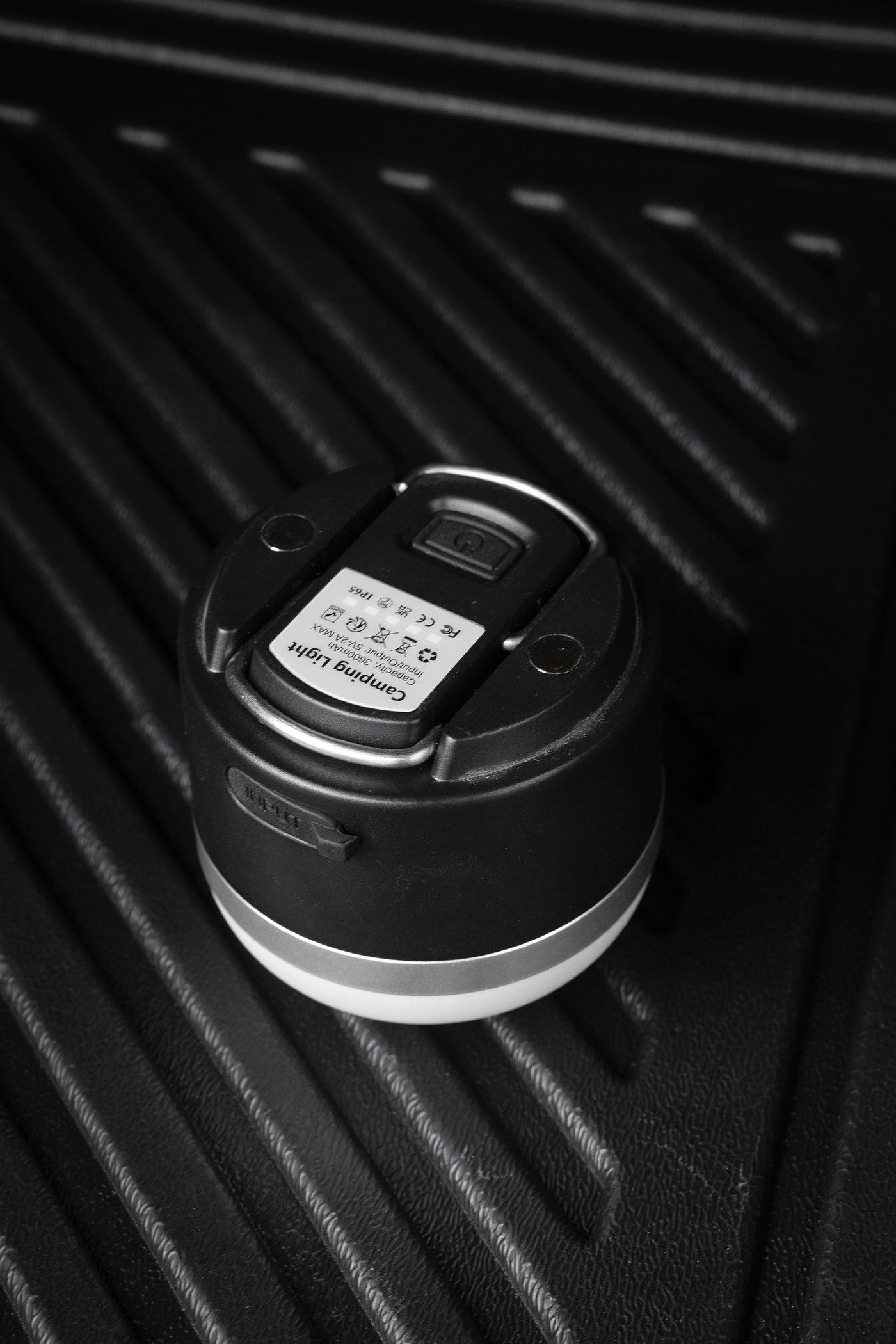 Multipurpose Magnetic Flash Light / Power Bank — 4Runner Lifestyle