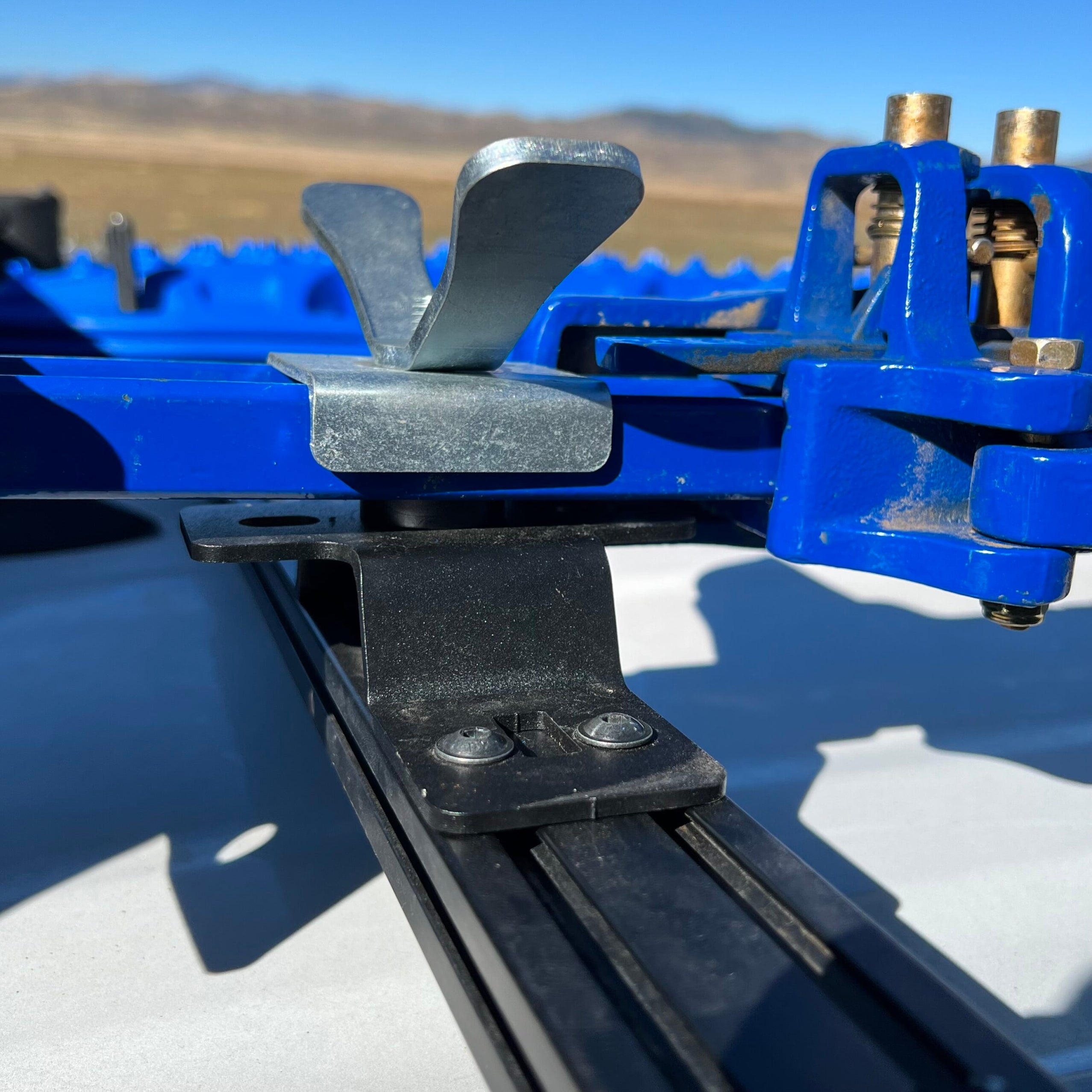 RCI Roof Rack Hi-Lift Mount — 4Runner Lifestyle