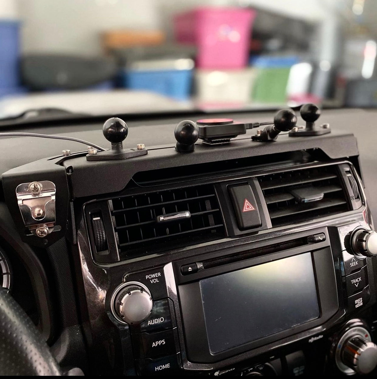 Toyota 4Runner Dash Mounts — 4Runner Lifestyle